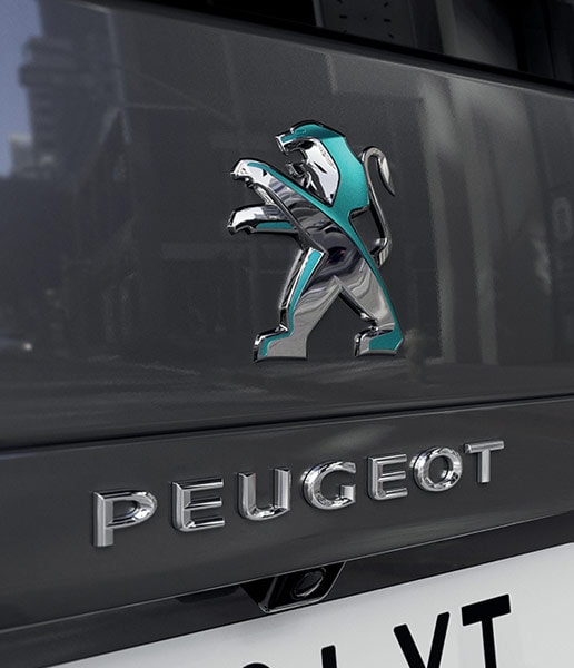 PEUGEOT Traveller VIP | Best in class van from PEUGEOT